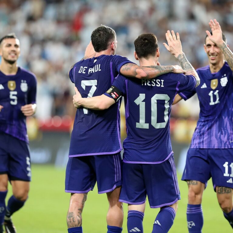 IFFHS announce the 48 football legend players