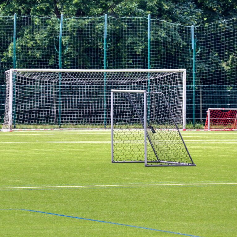 Der Ball im Fußball: Daten, Maße & Fakten 2025